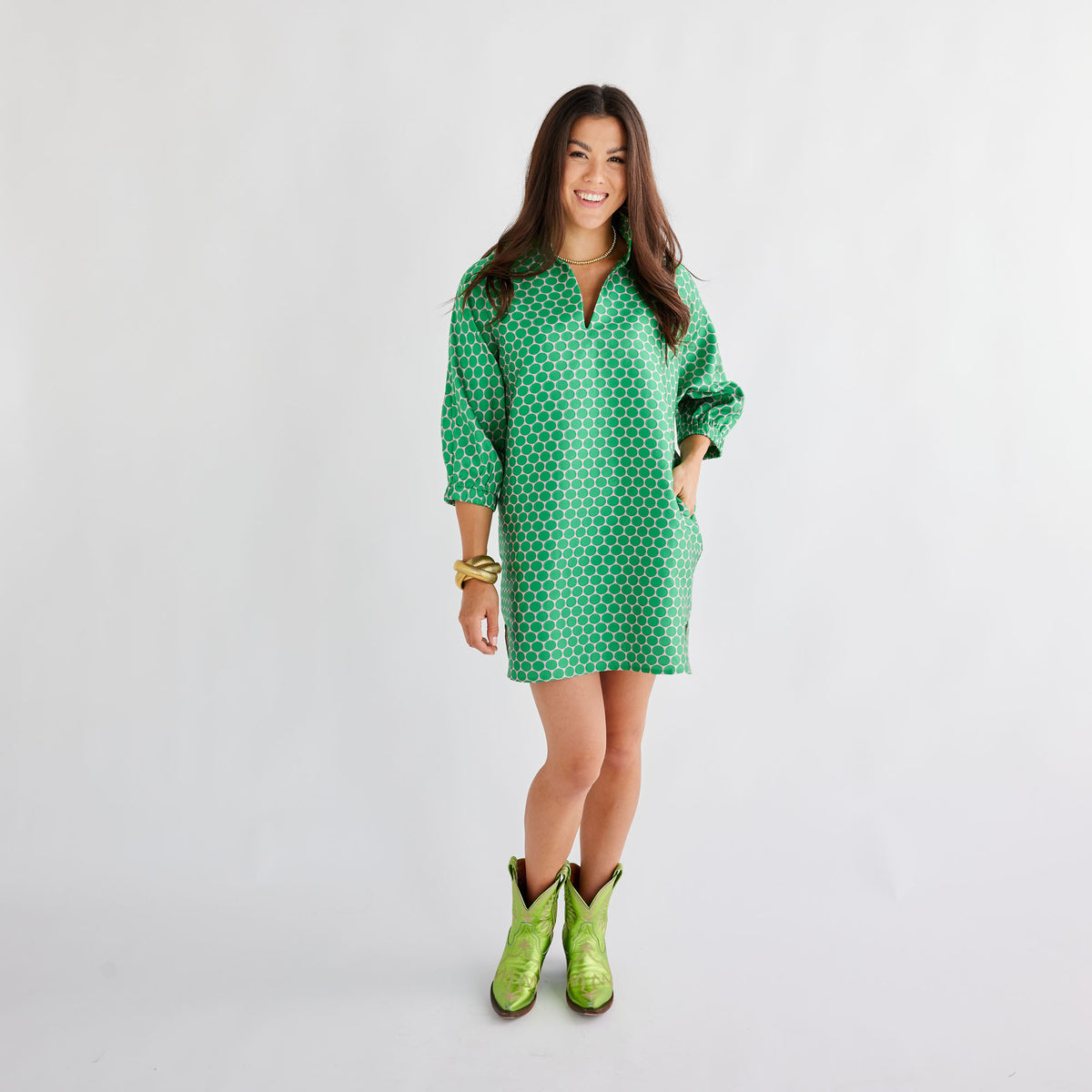 Betsy Collar Jacquard Polkadot Dress Kelly Green | Caryn Lawn – Caryn Lawn